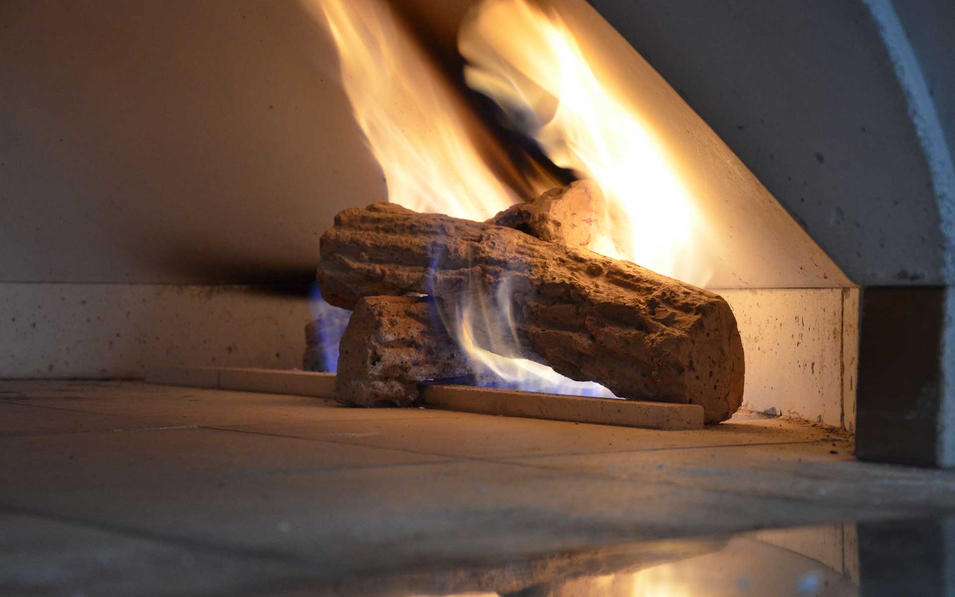Home | EarthStone Ovens Canada - Wood & Gas Fire Ovens